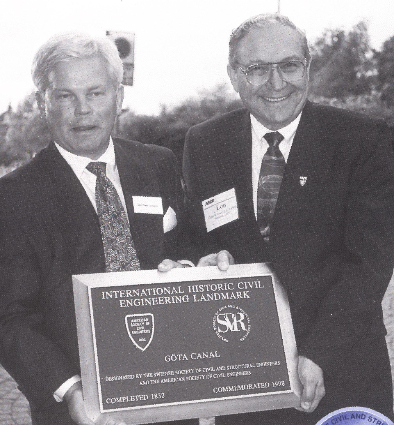 ASCE Wisconsin Honors GRAEF Founder Luther Graef - GRAEF